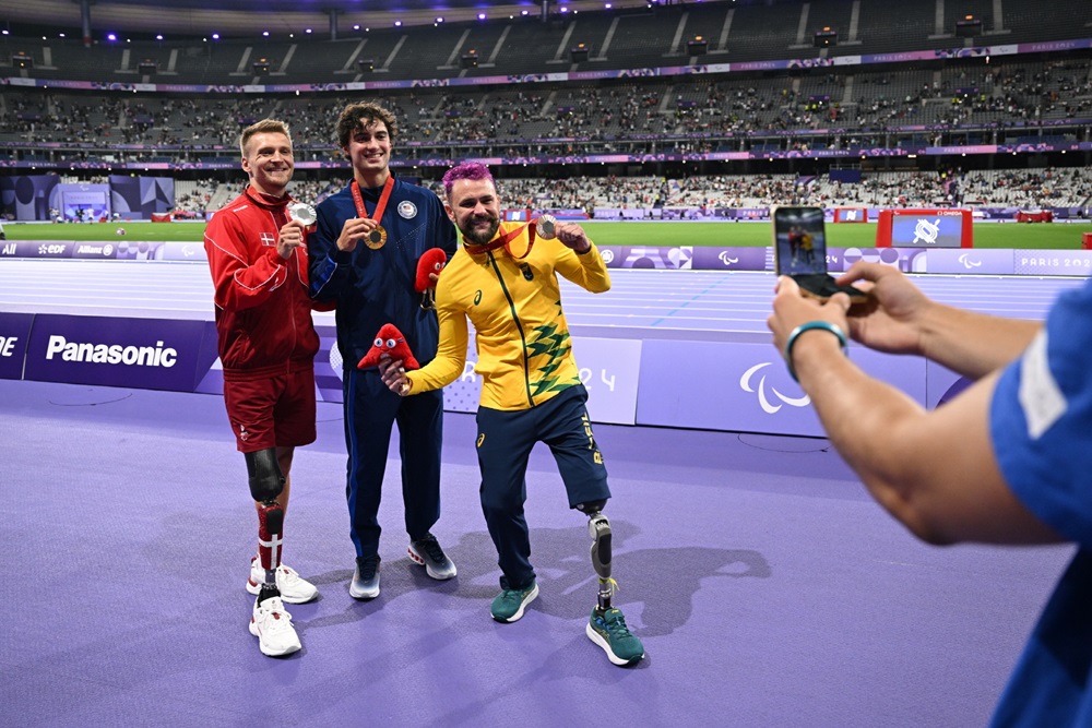 Atleta paralímpico venezolano lució su medalla de oro en selfies ...